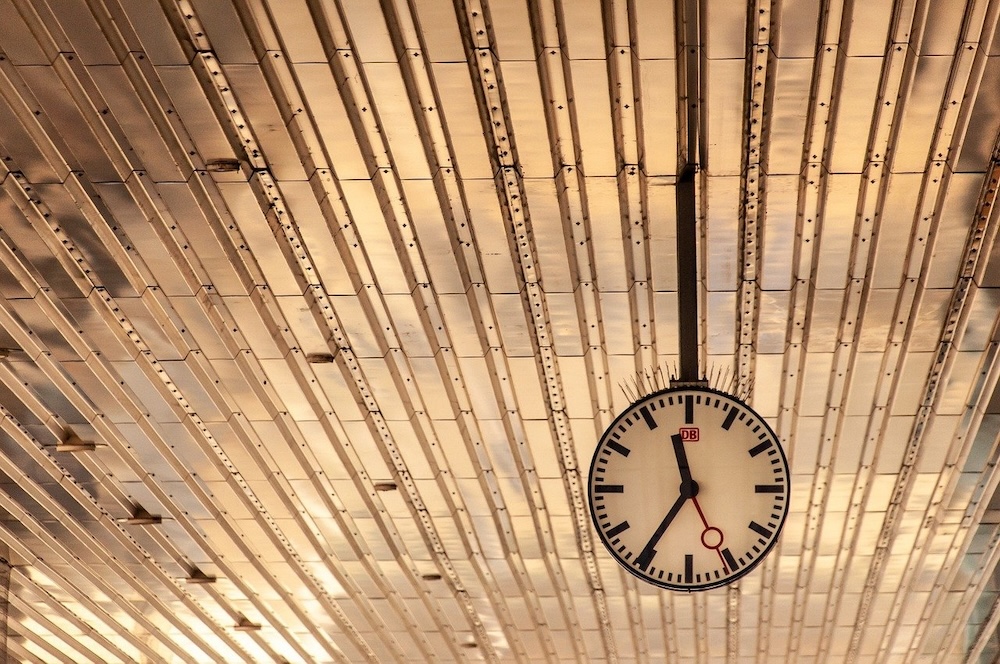 How to Waterproof Outdoor Clocks - 10 Step Guide